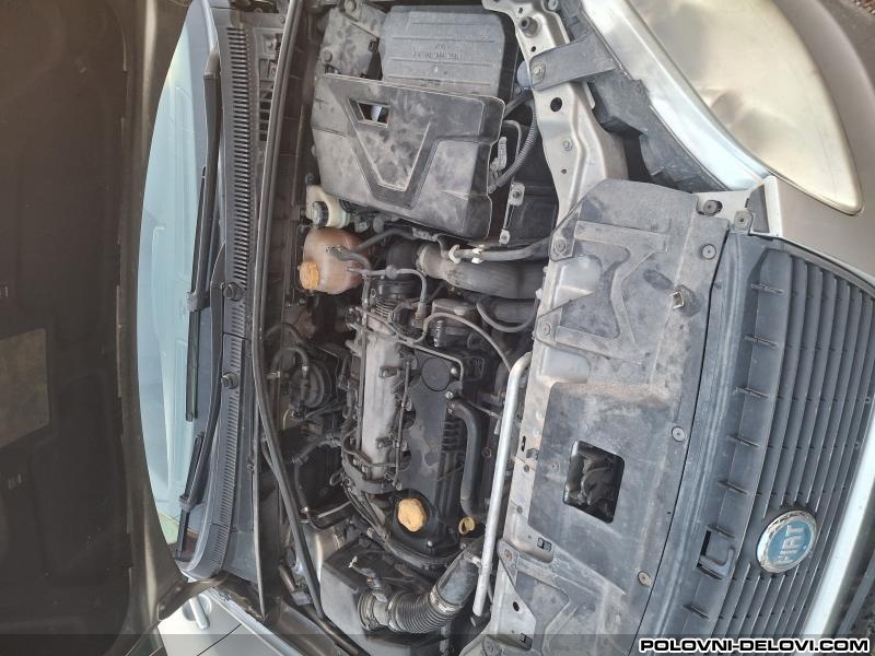 Fiat Croma 1.9JTD Kompletan Auto U Delovima