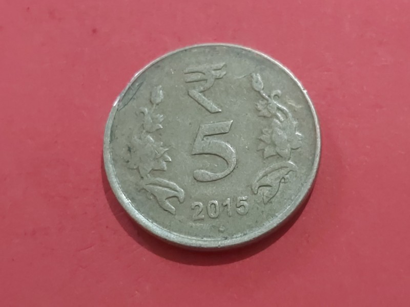 Indija - 5 rupees 2015 god