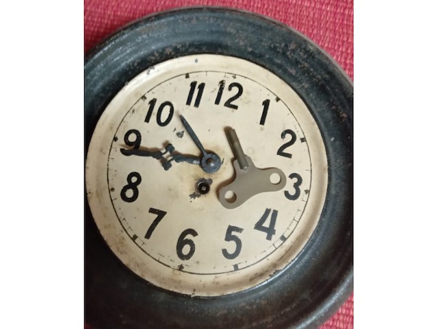 Stari Francuski limeni sat iz 1920. god. JAPY FRERES