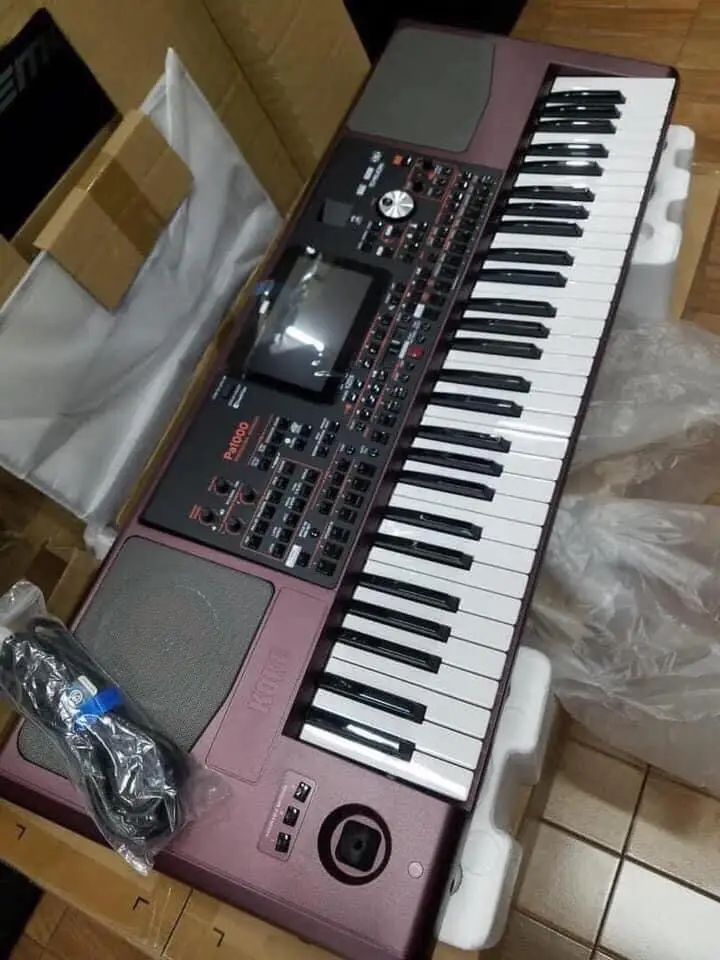 Novo Korg Pa1000, Korg Kronos2, Korg Pa5X, Korg Pa4X 61-tipka, Korg OASYS, Korg M3 Workstation/Sampler, Yamaha PSR-SX900, Yamaha Montage 8 88-tipka, Roland FANTOM -8, Yamaha Genos2, Yamaha Motif, ...