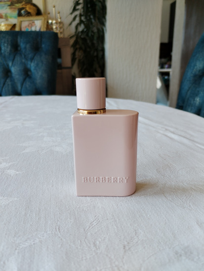 Burberry - Her Elixir de Parfum NOVO!