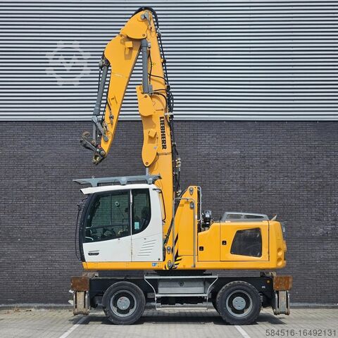 Rukovalac materijalom
Liebherr LH22