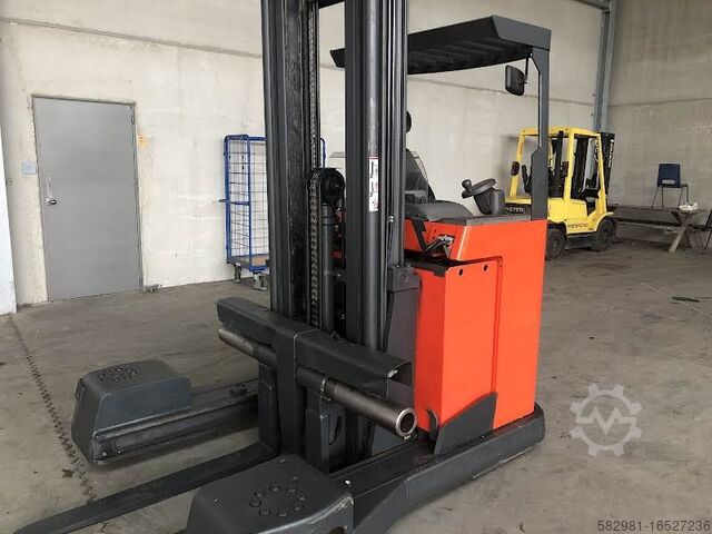 Reachtruck
UniCarriers UFS250DTFVRE585