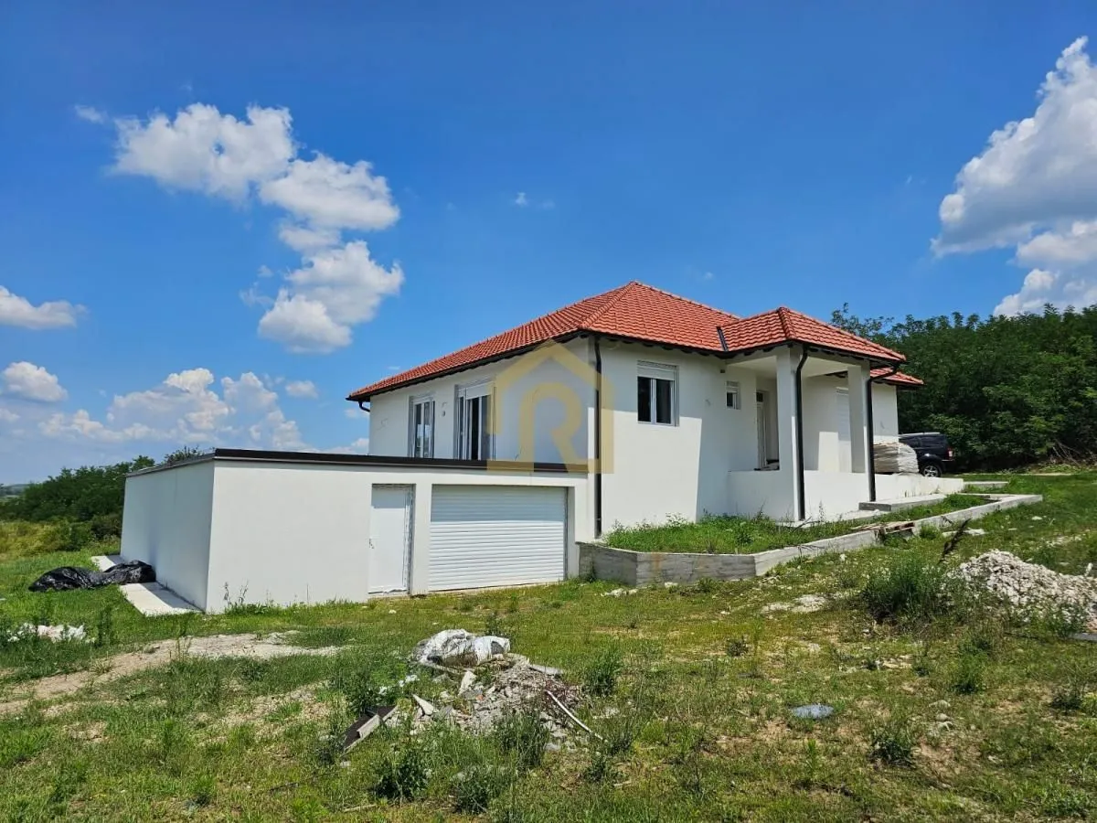 Prodaja, kuća, 320m2, Kosmaj, Sopot, Beograd