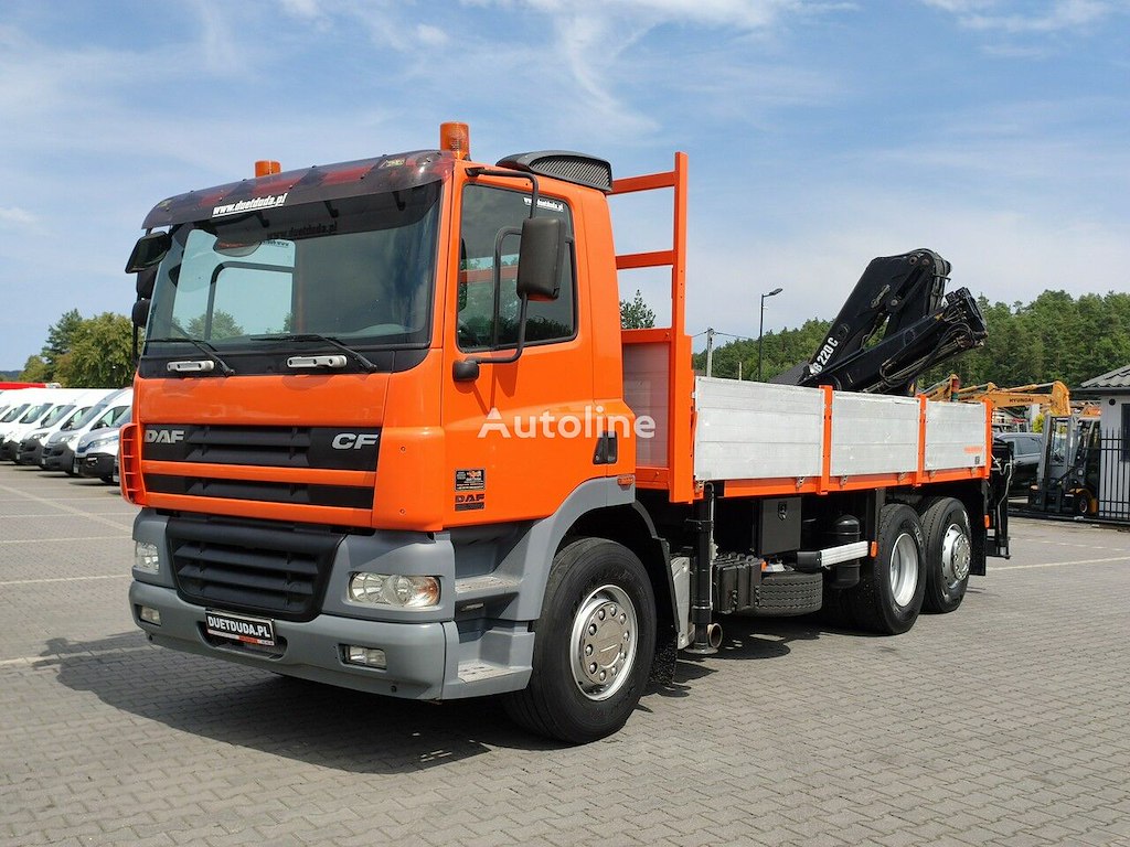 DAF CF 85.380 6x2 Oś Skrętna Skrzynia HDS HIAB 220C + Pilot kamion s ravnom platformom