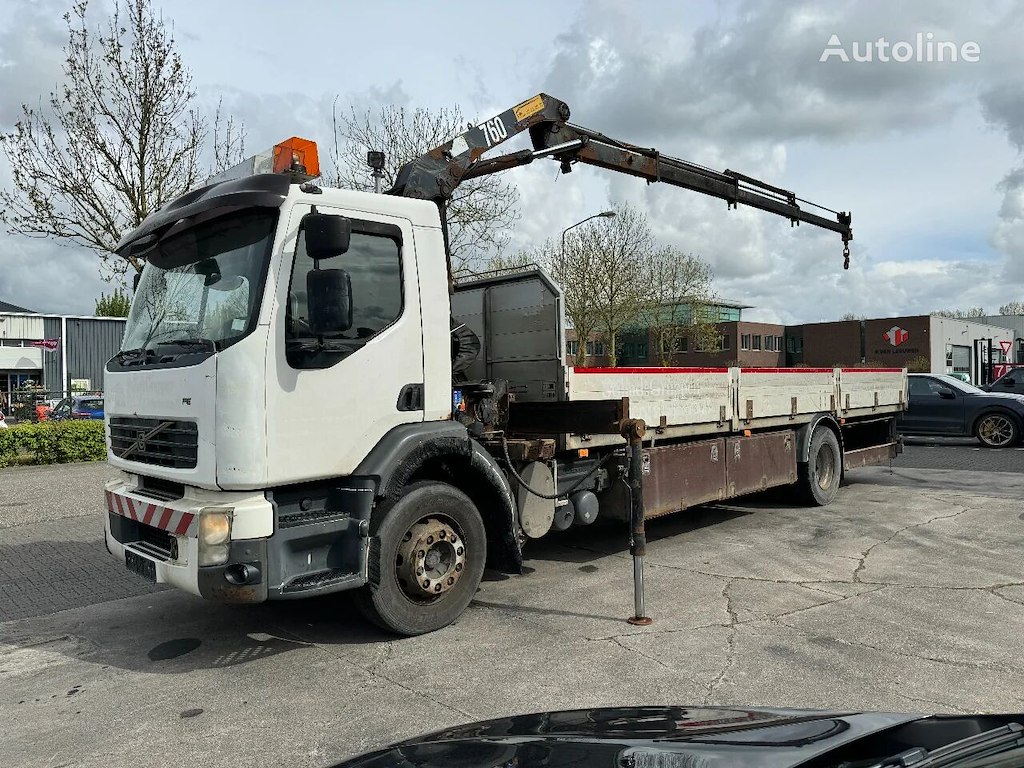 Volvo FE 280 4X2 + HMF 760 K3+2 + REMOTE CONTROL kamion s ravnom platformom