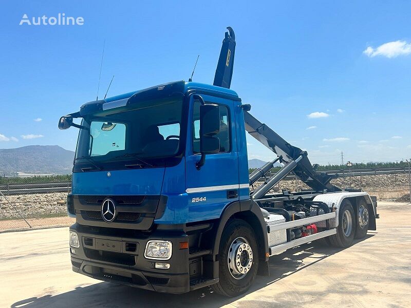 Mercedes-Benz ACTROS 2544 kamion rol kiper