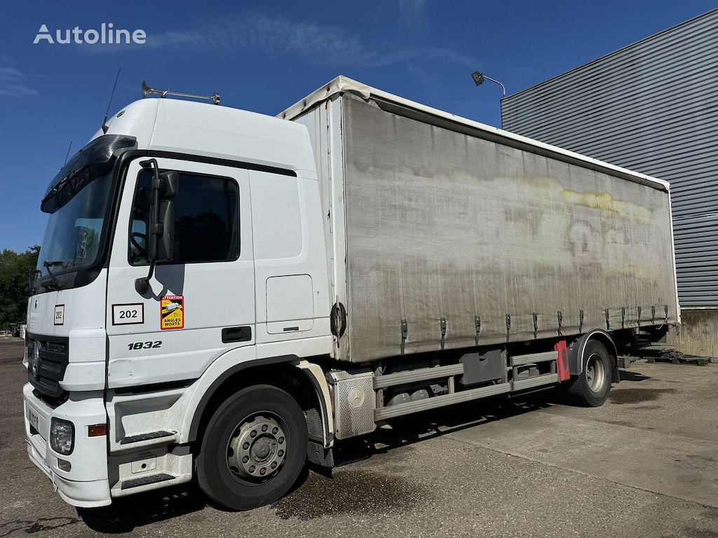 Mercedes-Benz Actros 1832 kamion sa klizna zavesa cerada