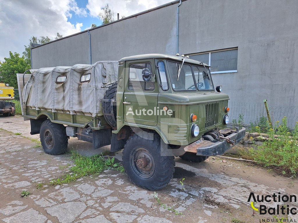 Prodaje se GAZ 66 vojni kamion na aukciji