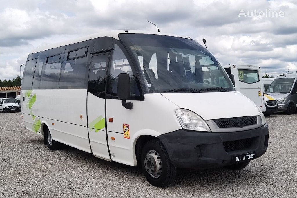 IVECO Indcar Wing euro 5 prigradski autobus