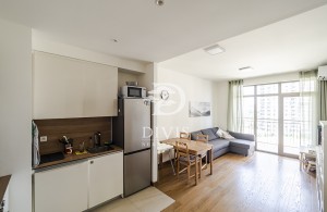 Odličan 3.0 stan sa dvorištem na Senjaku, 118m2