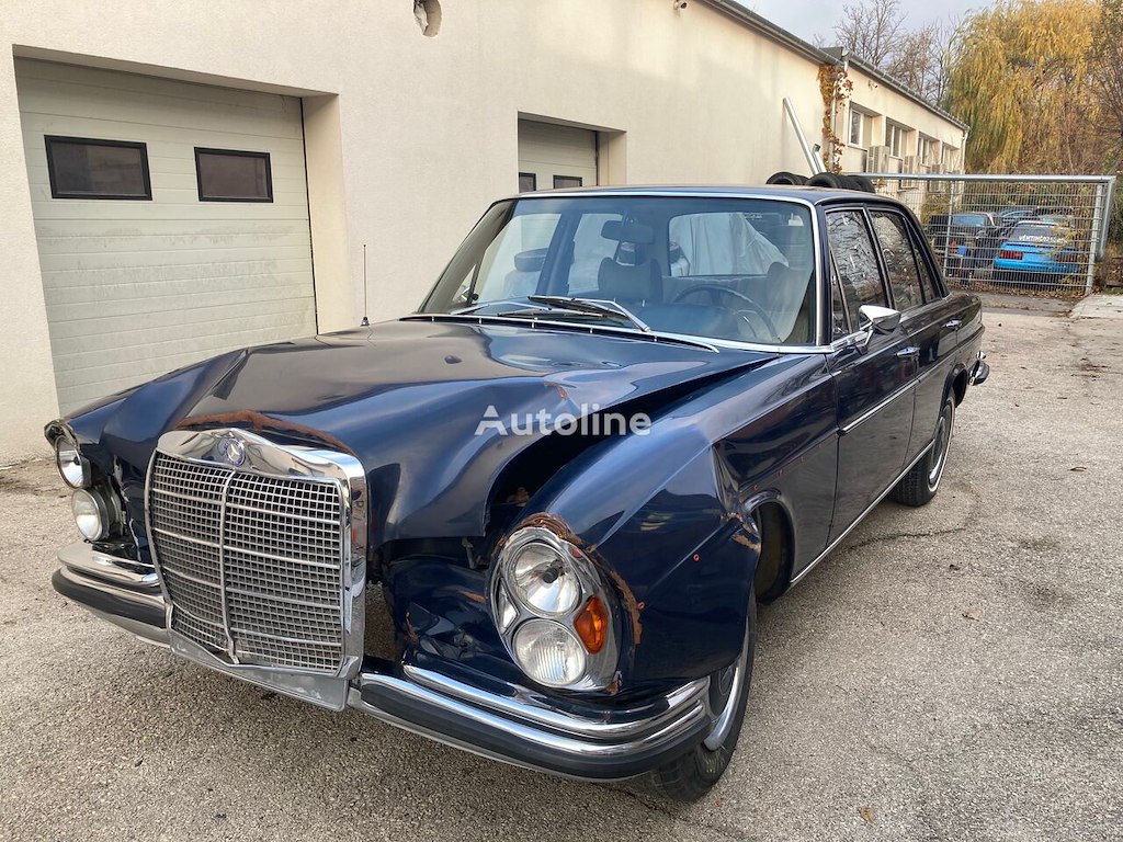 Mercedes-Benz W108 280SE limuzina