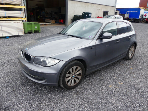 Prodaje se BMW 116D hečbek na aukciji