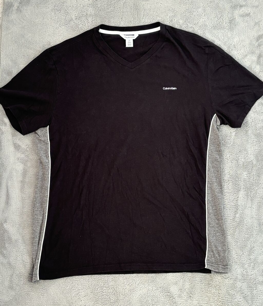 Men's T-shirt Calvin Klein, L (EU 40), bоја - Crna