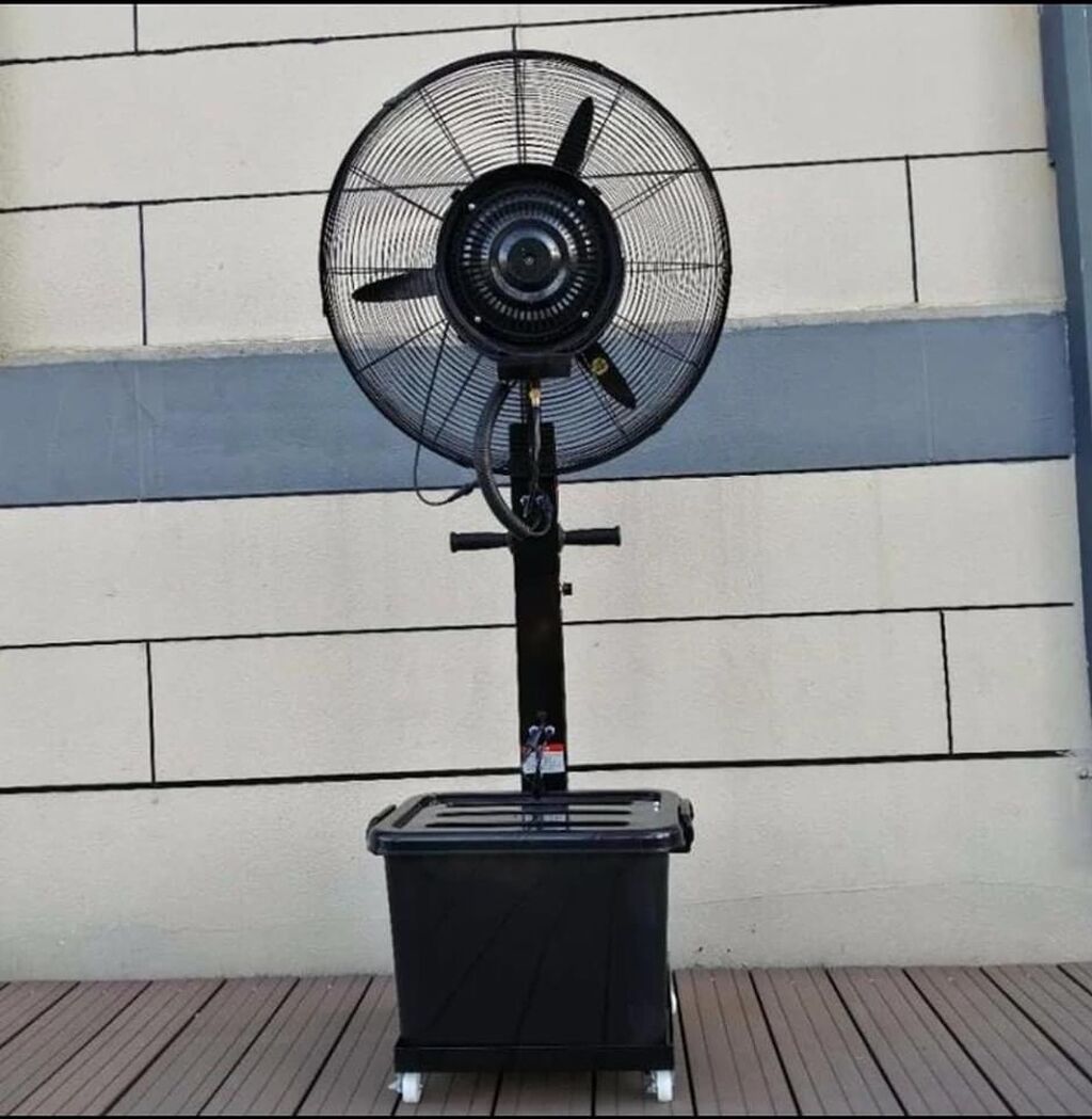 Ventilator Ogroman ventilator na vodu za baste kafice restorane