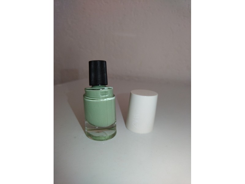 Zara pastel green lak za nokte original 8ml