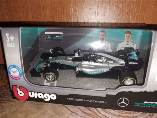 Burago 1/43 Mercedes F1 W07 Hybrid Lewis Hamilton