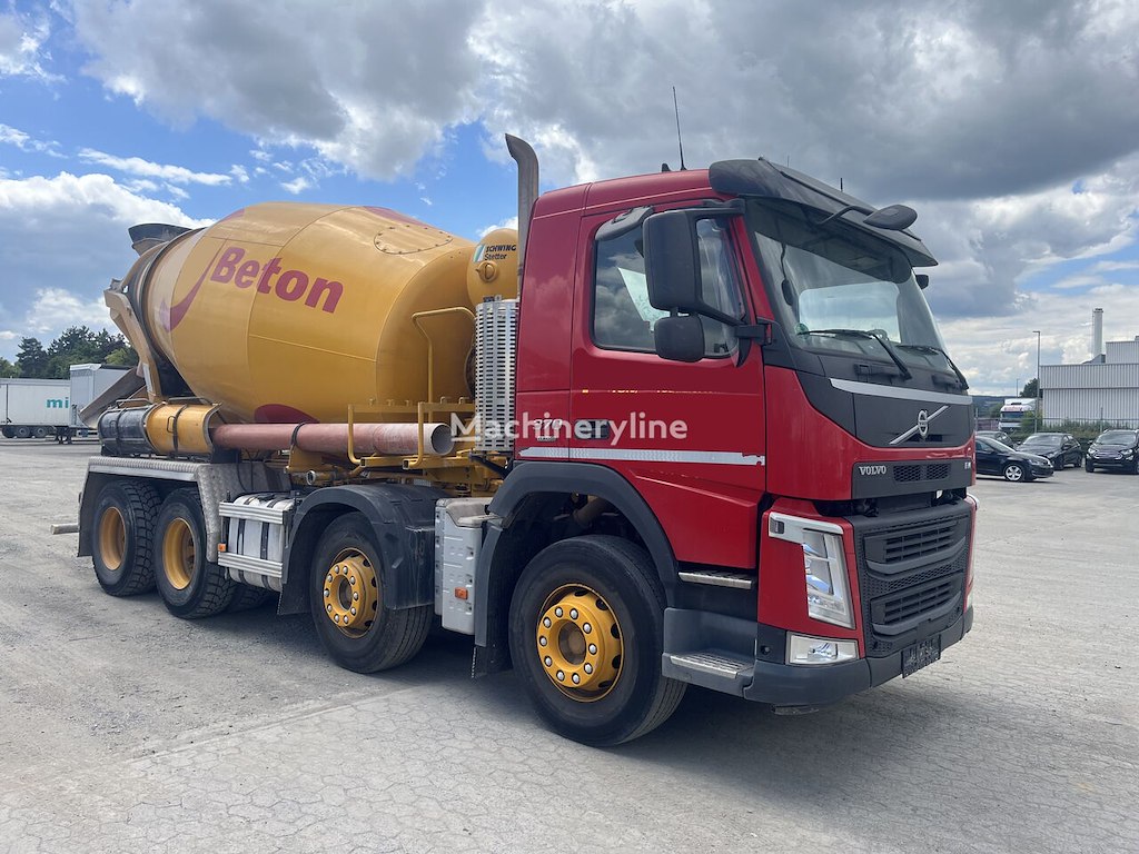 Stetter na šasiji Volvo FM370 kamion s mešalicom za beton