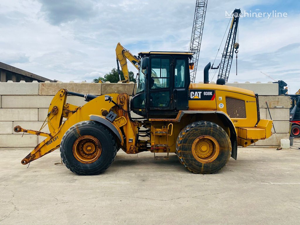 Caterpillar 938K prednji utovarivač