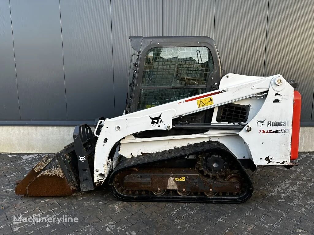 Bobcat T450 mini utovarivač