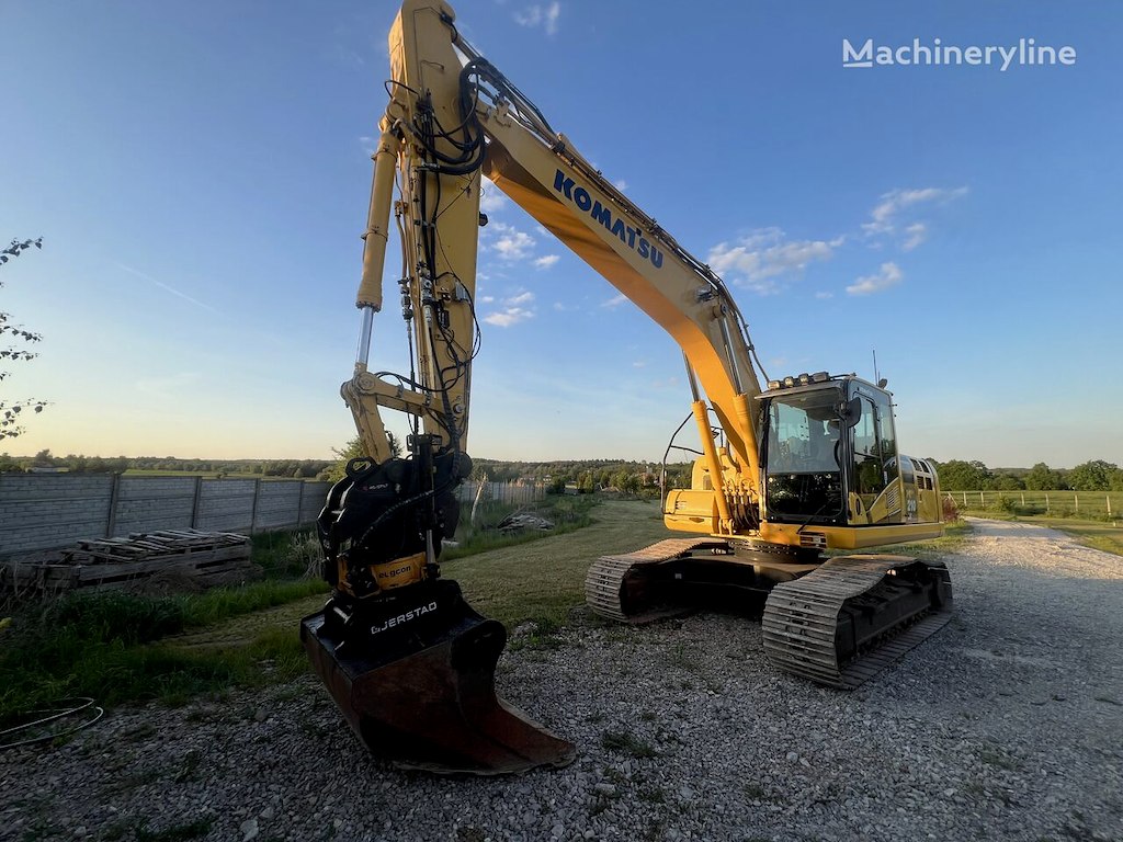 Komatsu PC210 LC10 bager guseničar