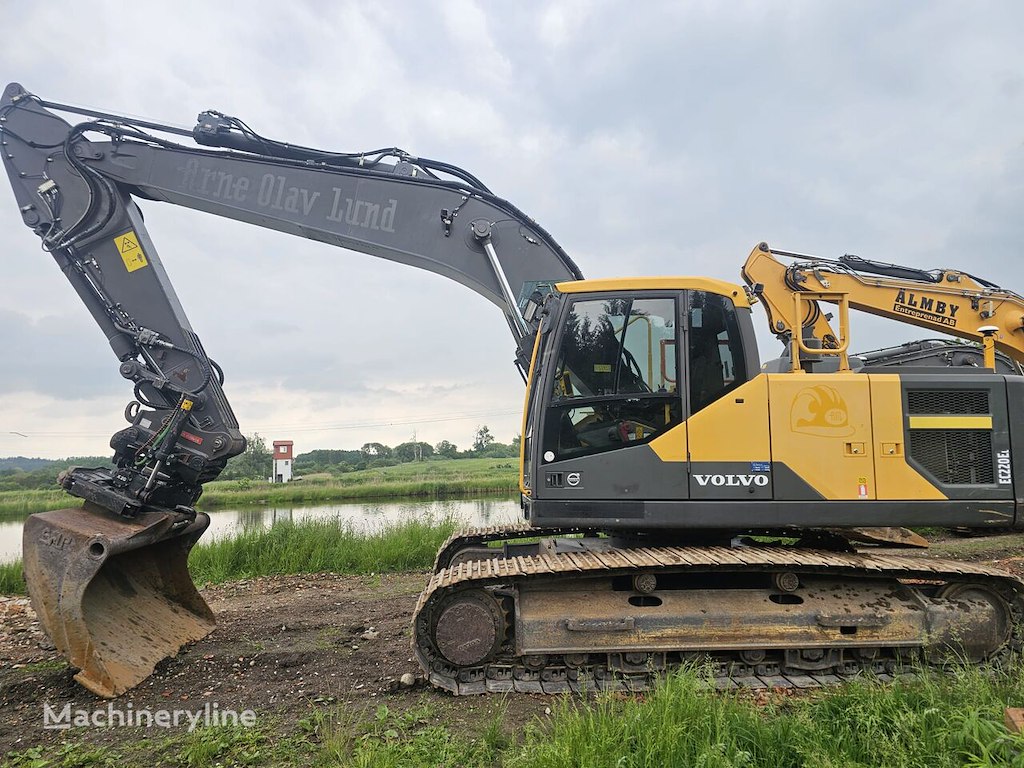 Volvo EC220EL with GPS 3D Novatron / Trimble bager guseničar