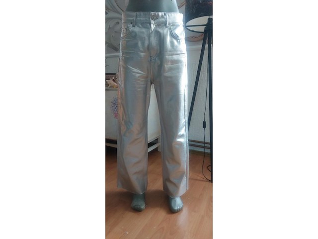 Pantalone ---ZARA--40