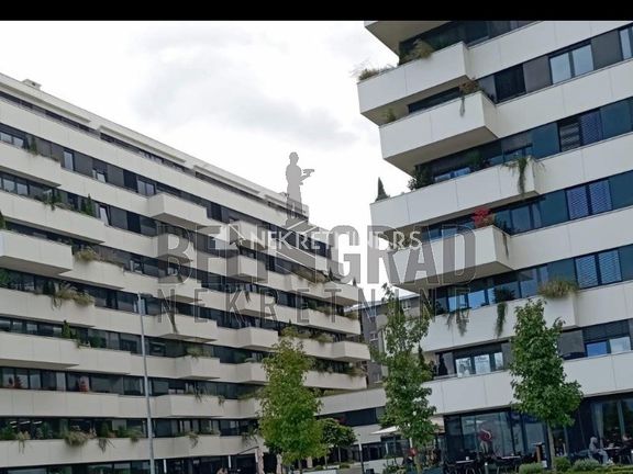 Blok 32, Lux novogradnja, Crkva svetog Dimitrija