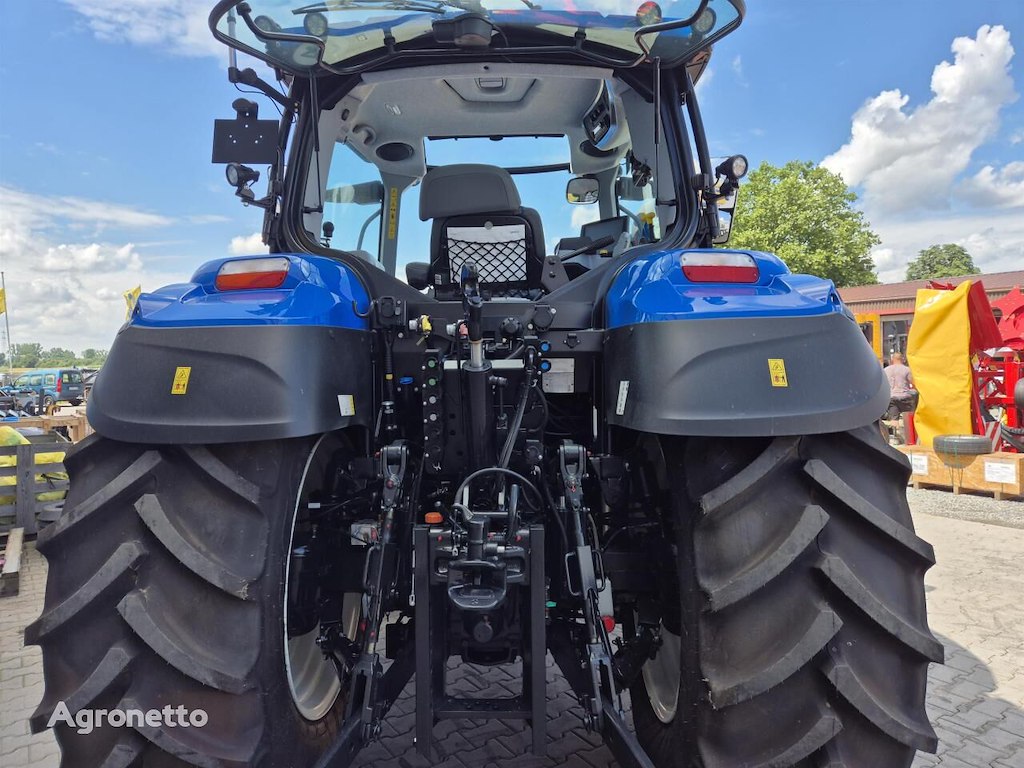 Novi T 5.140 AC traktor točkaš