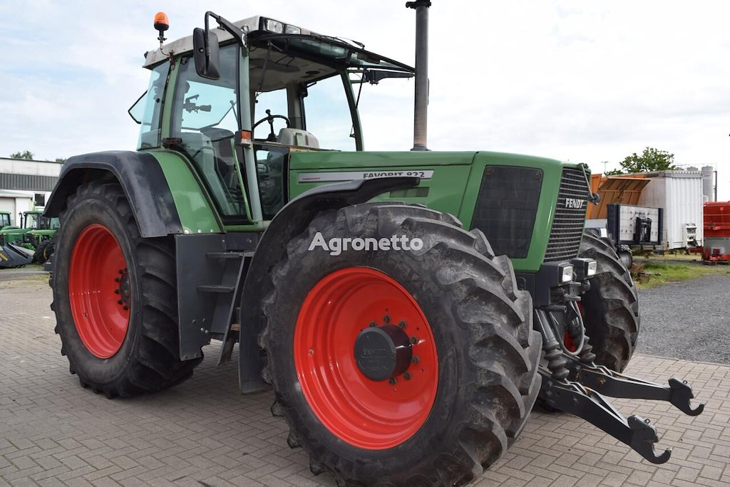 Fendt Favorit 822 traktor točkaš