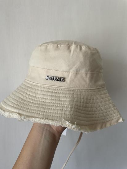 Jacquemus bucket hat