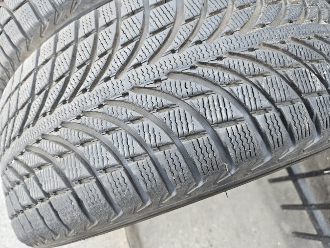 245/45 R20 MICHELIN