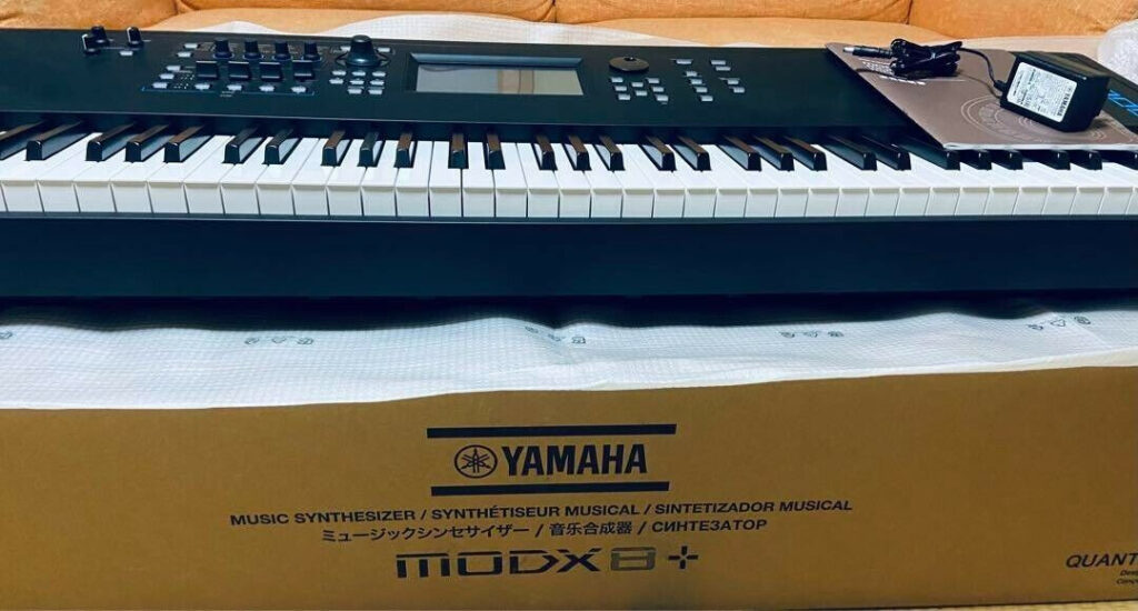 Novi Yamaha MODX8+ 88 tipki, Yamaha MODX7+ 76 tipki, Yamaha Montage 8 88 tipki, Yamaha Montage 7, Yamaha Montage 6, Korg Kronos2 61 tipki, KORG KRONOS2-88LS 88 tipki / Korg Kronos X 61 tipki