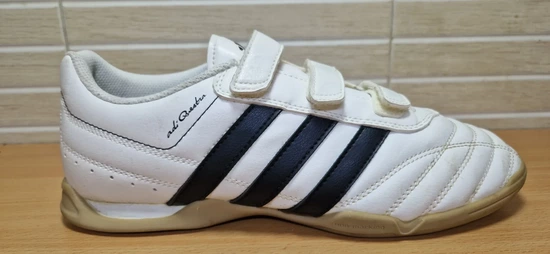 Adidas adi Questra