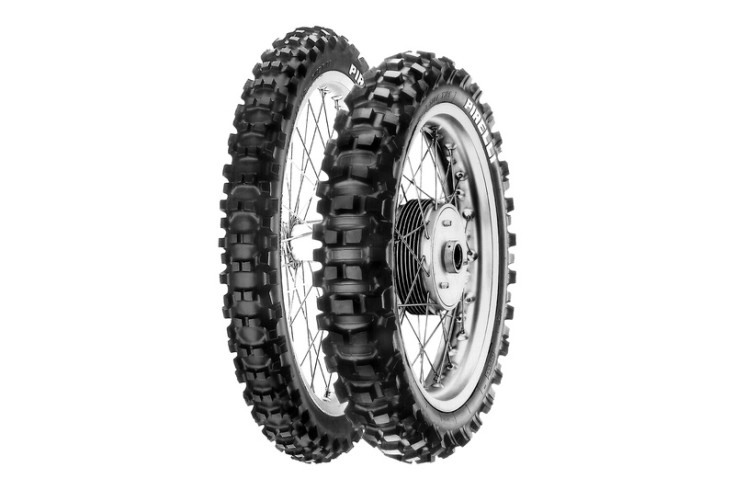 ZADNJA GUMA PIRELLI SCORPION XC MID HARD 110/100-18 M/C 64M MST