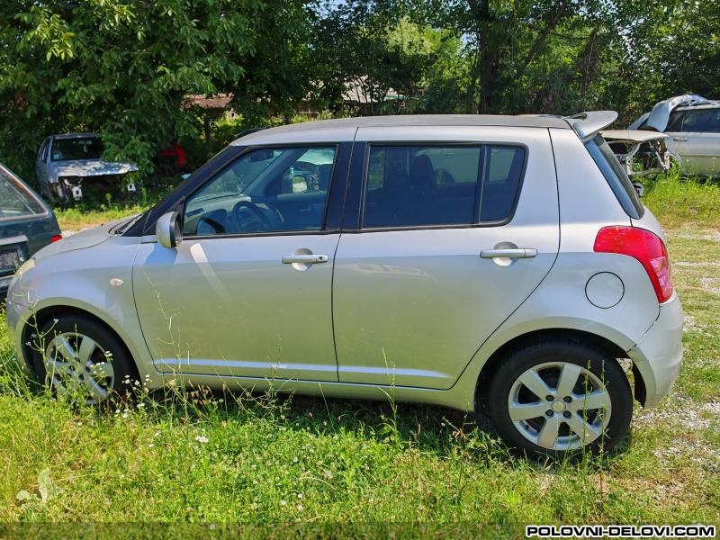 Suzuki Swift 1.3b Kompletan Auto U Delovima