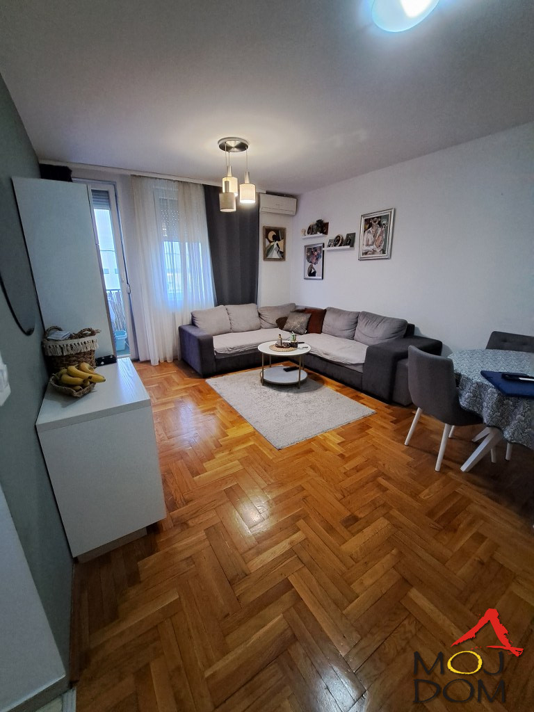 Stan,NOVI SAD,NOVO NASELJE,kv: 78, € 185400, ID: 1028564