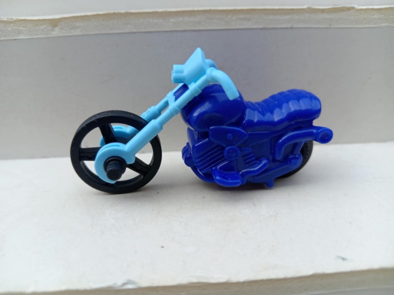Kinder FS242