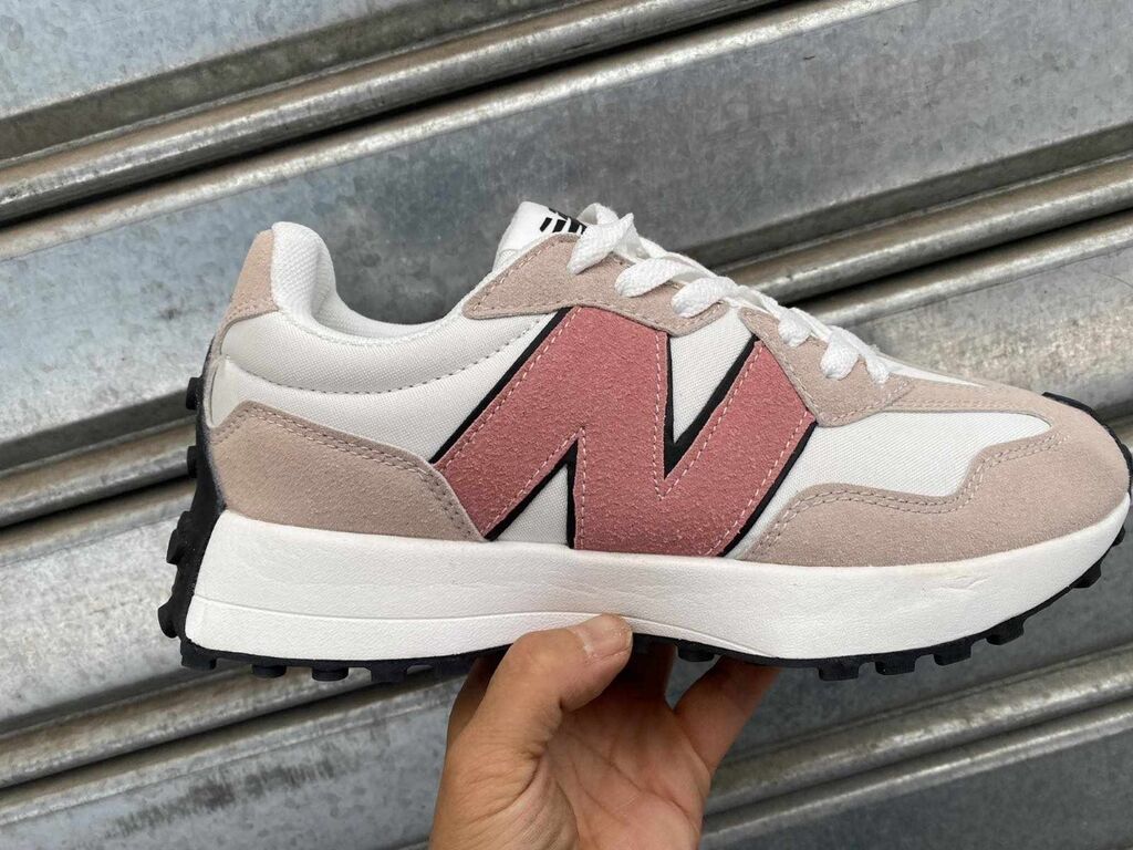 New Balance, 41