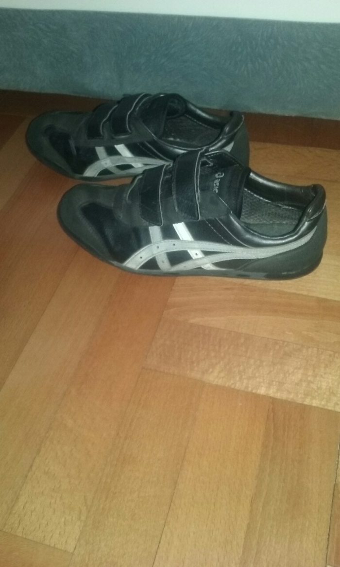 Asics br.37