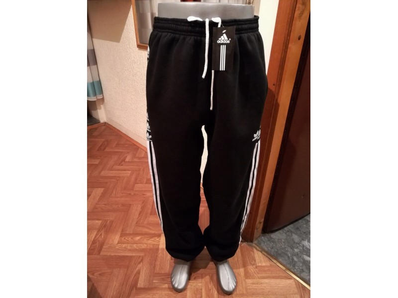 Nova muska trenerka Adidas Crna 2XL Debela Zimska Novo