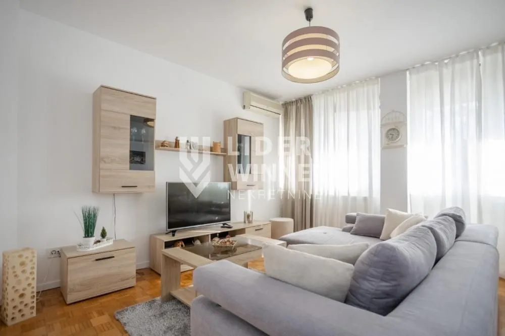 Izdavanje, dvosoban stan, 55m2, Novi Beograd, Beograd