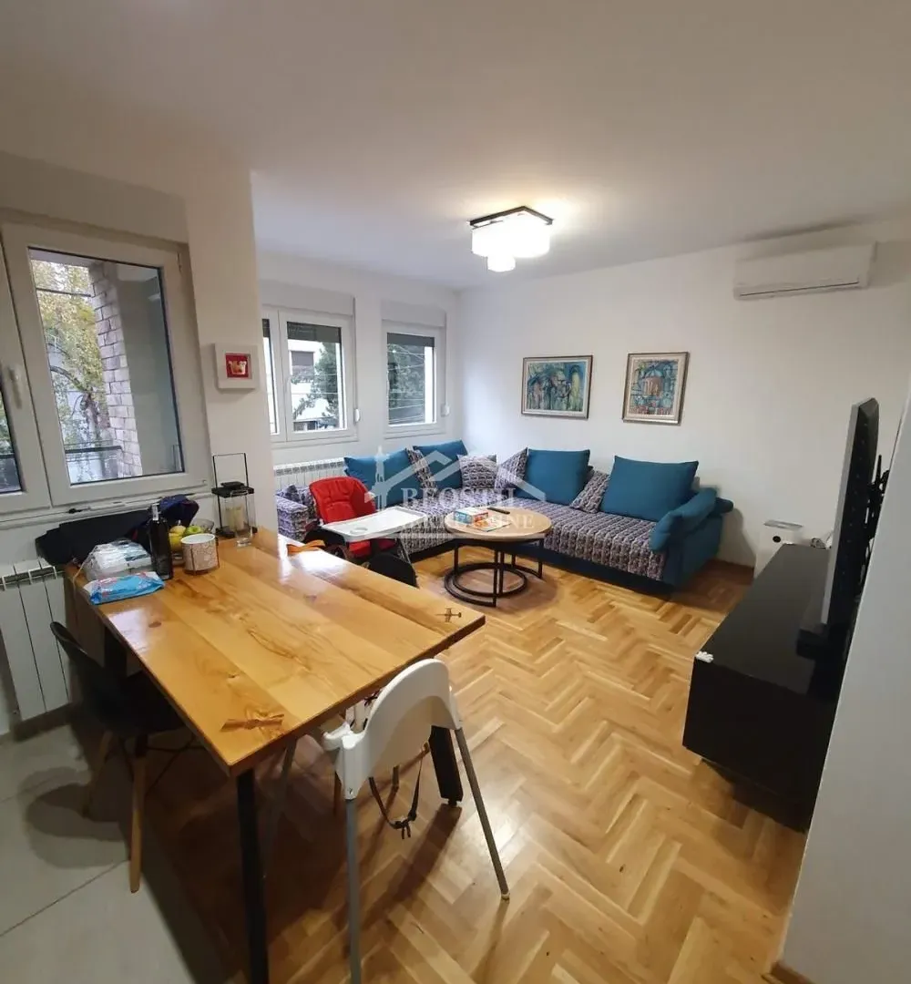 Prodaja, dvosoban stan, 62m2, Zemun, Beograd