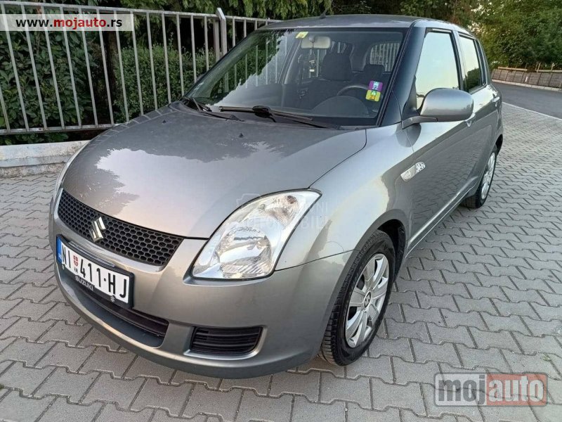 Suzuki Swift 1.3i BESPREKORAN