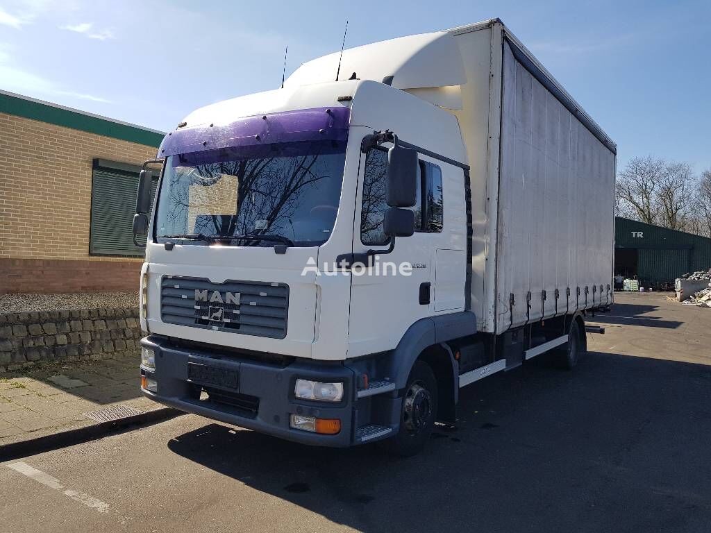 MAN TGL 12.210 4x2 BL kamion furgon