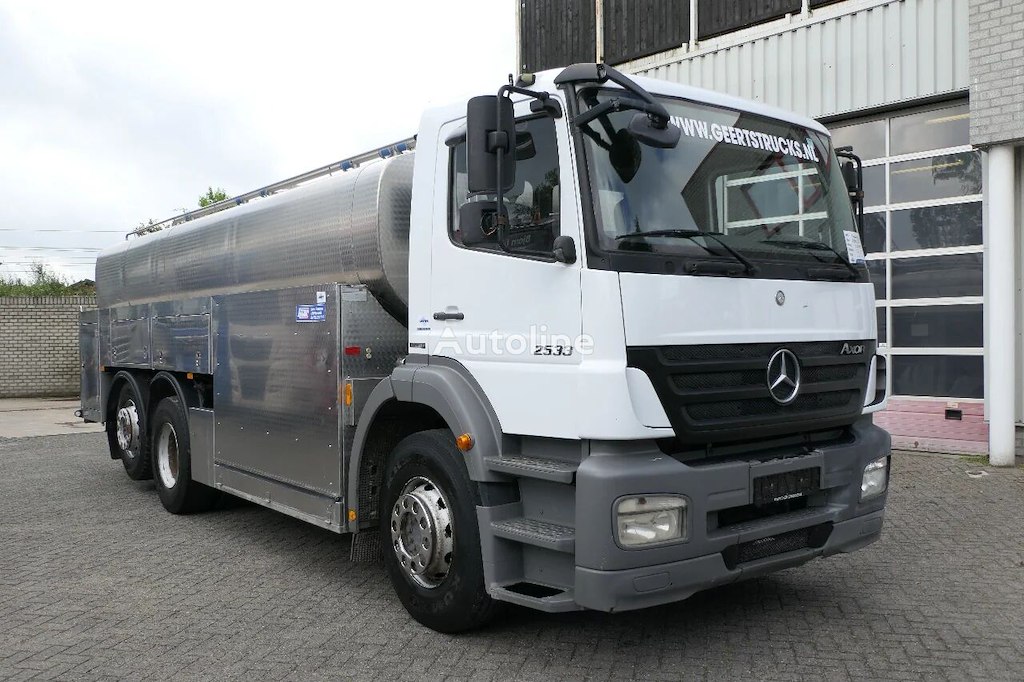 Mercedes-Benz Axor 2533 | Water Truck | 16000L / 3 Compartments | 504834Km | 2 autocisterna