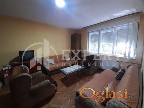 Izdaje se stan u centru grada, Strahinjića Bana, 41m2, 300e