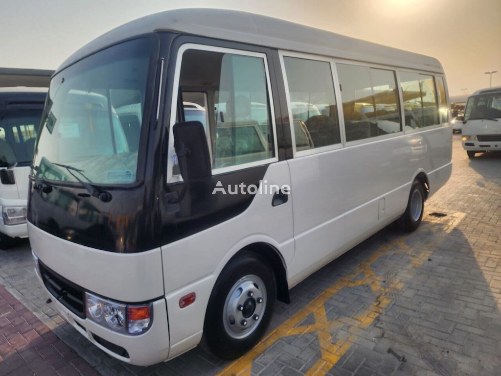 Mitsubishi Fuso Rosa Coach bus (LHD) turistički autobus