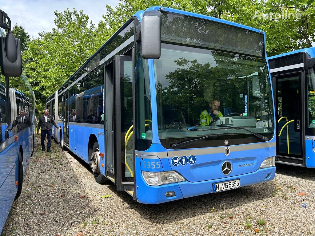 Mercedes-Benz O530G zglobni autobus