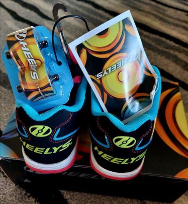 Heelys sa točkićima patike br34=21cm, šaljem odmah